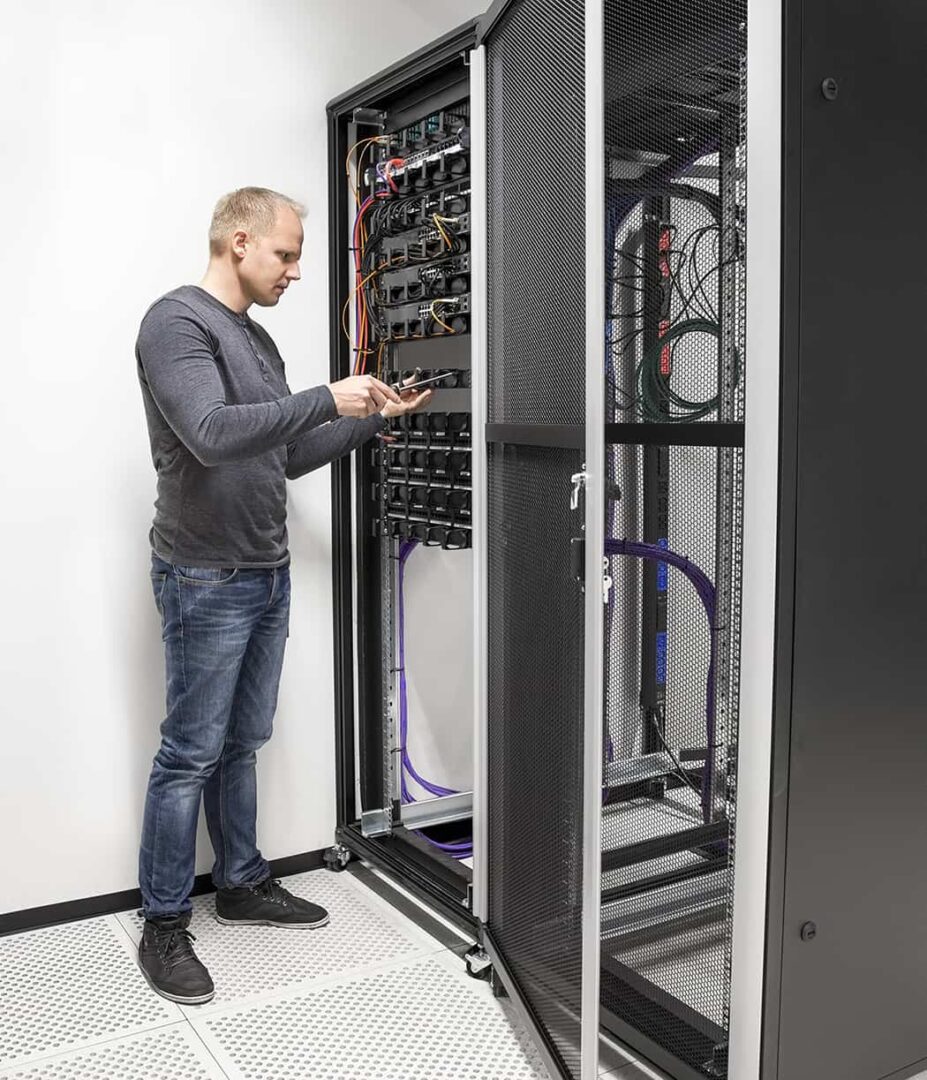 Winnipeg Network Support Services | Resolute Technology Solutions